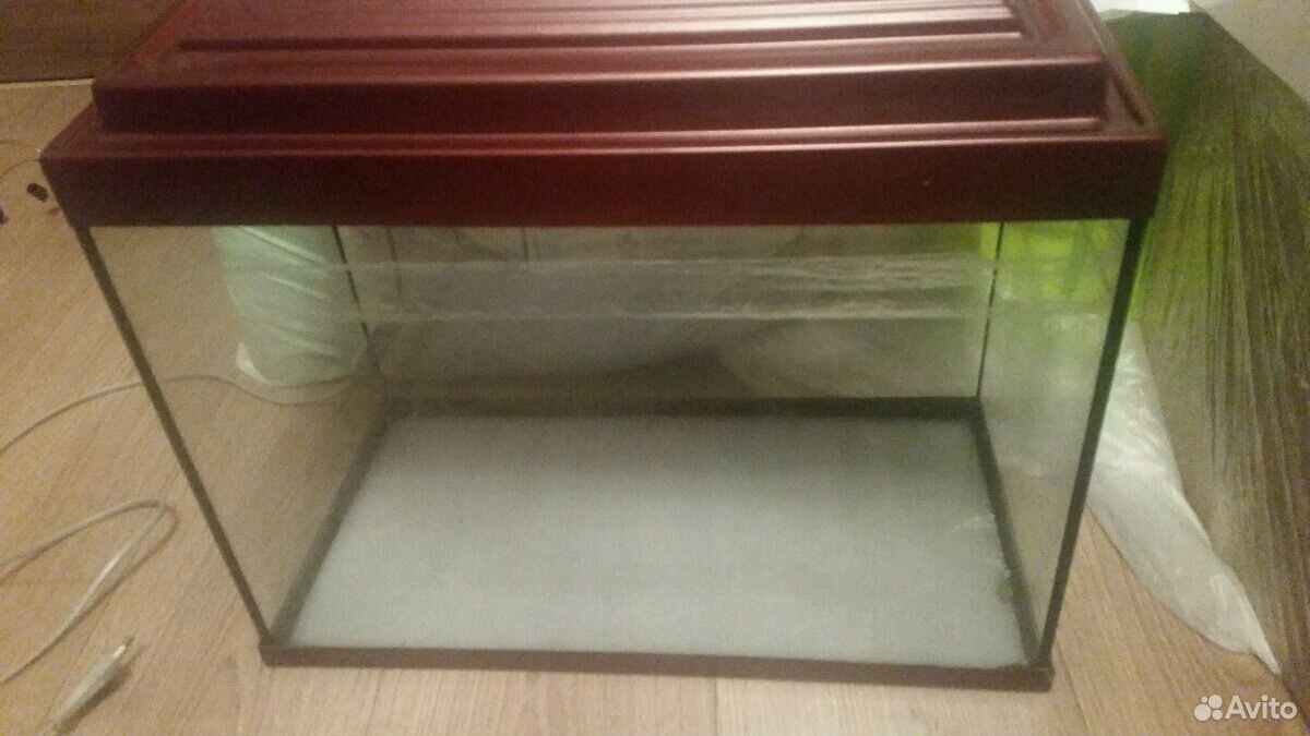 Аквариум и аксессуары к нему