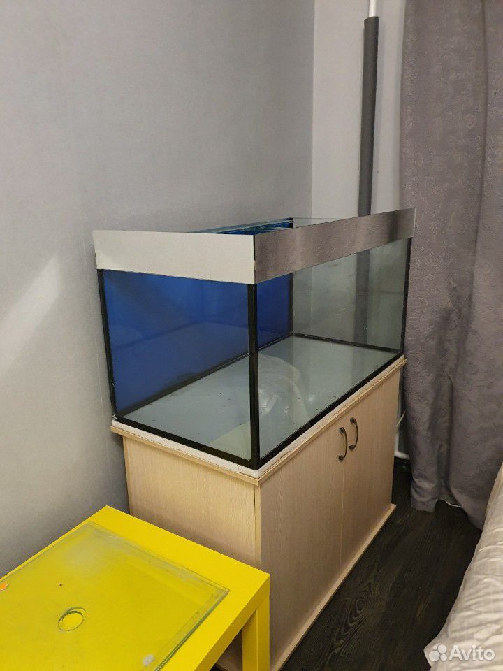 Аквариум с тумбой